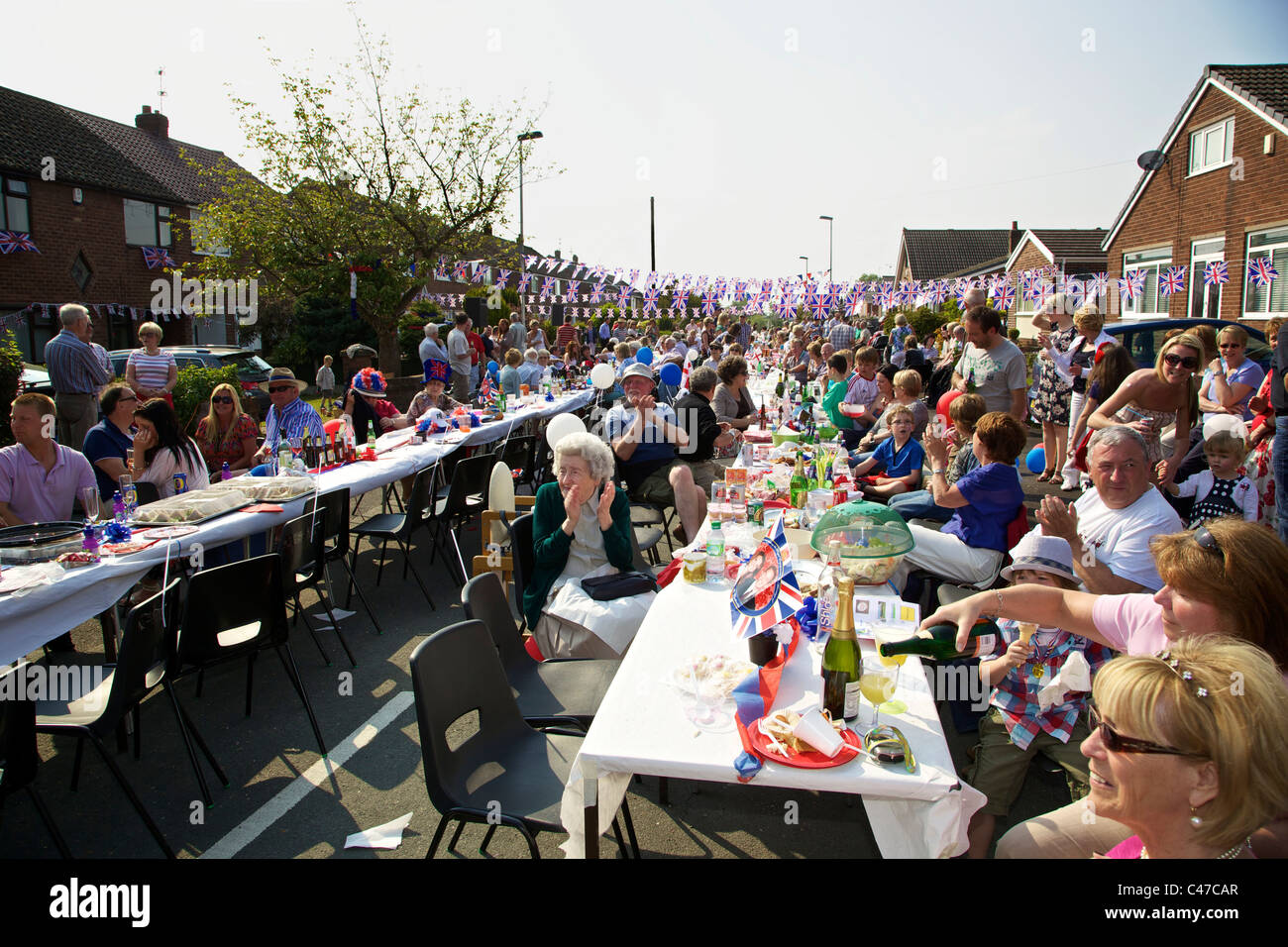 Royal wedding street party hi-res stock photography and images - Alamy