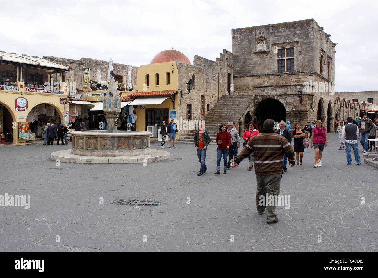 HIPPOCRATES SQUARE RHODES OLD TOWN. RHODES Stock Photo - Alamy