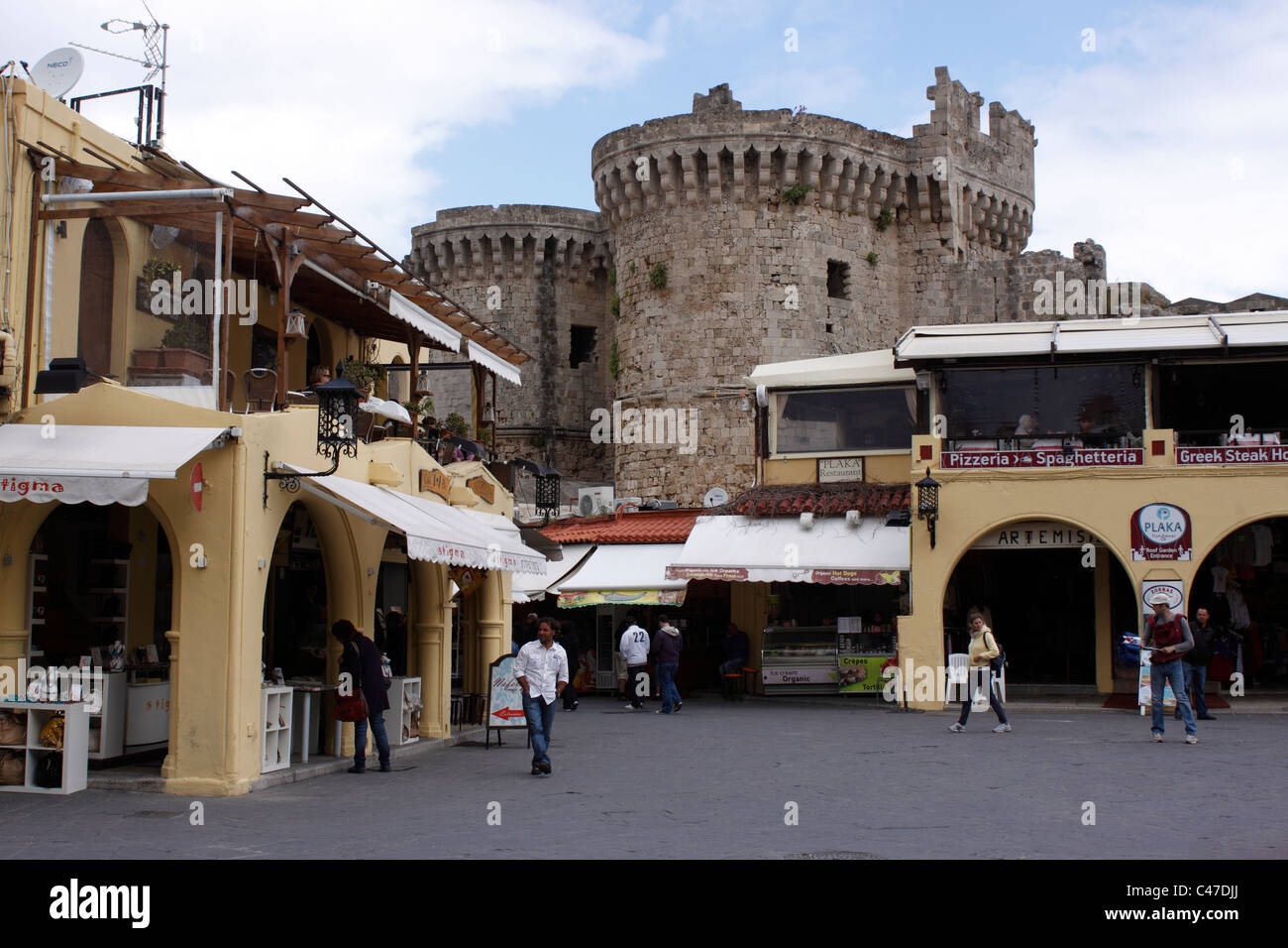 HIPPOCRATES SQUARE RHODES OLD TOWN. RHODES Stock Photo - Alamy