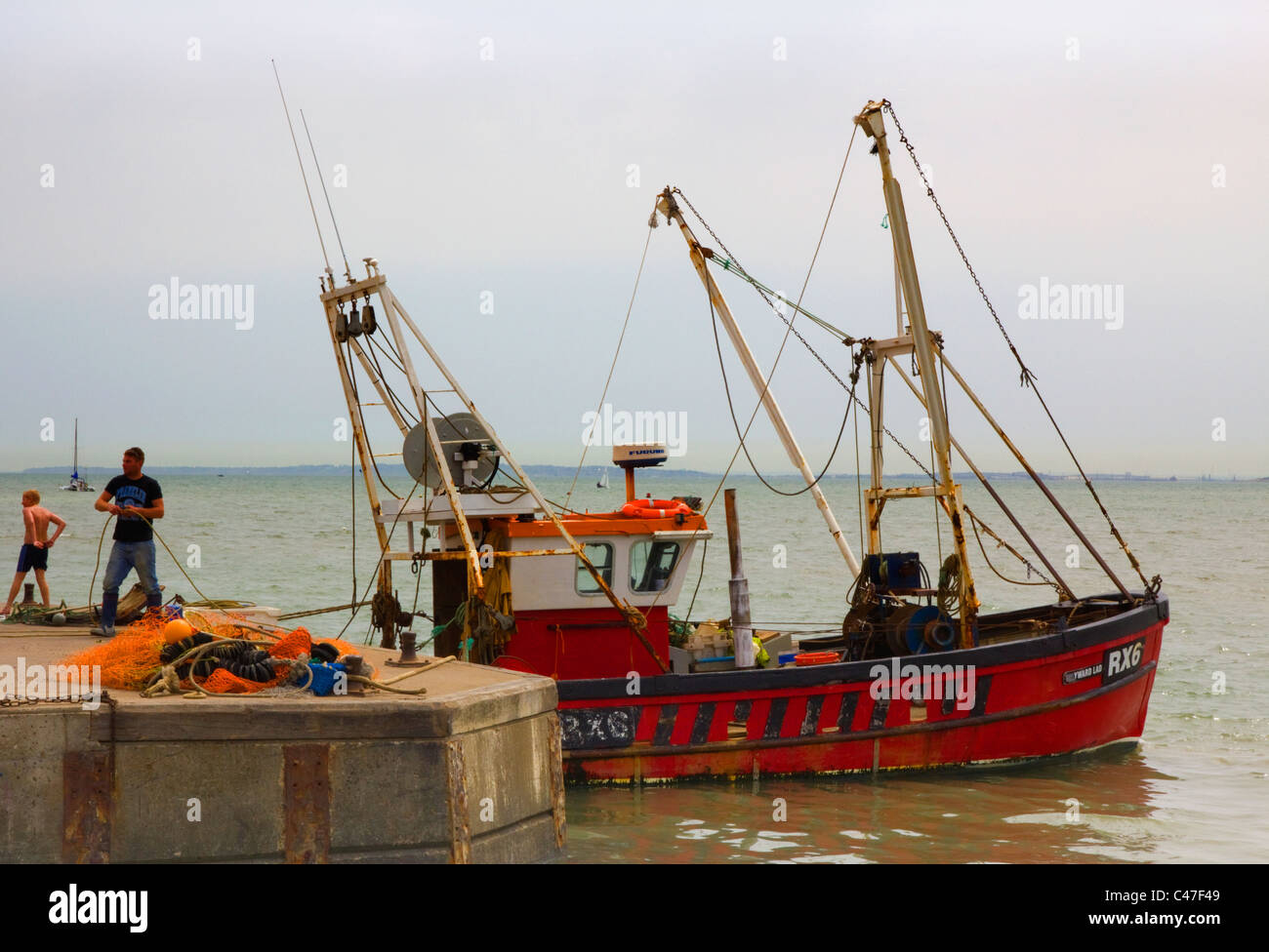 Cockle boat at Leigh-on-Sea Mooring Stock Photo - Alamy