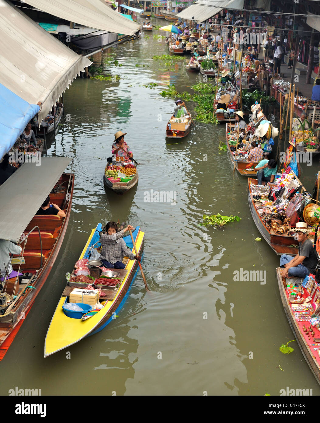 Floating Markets in Thailand Stock Photo - Alamy