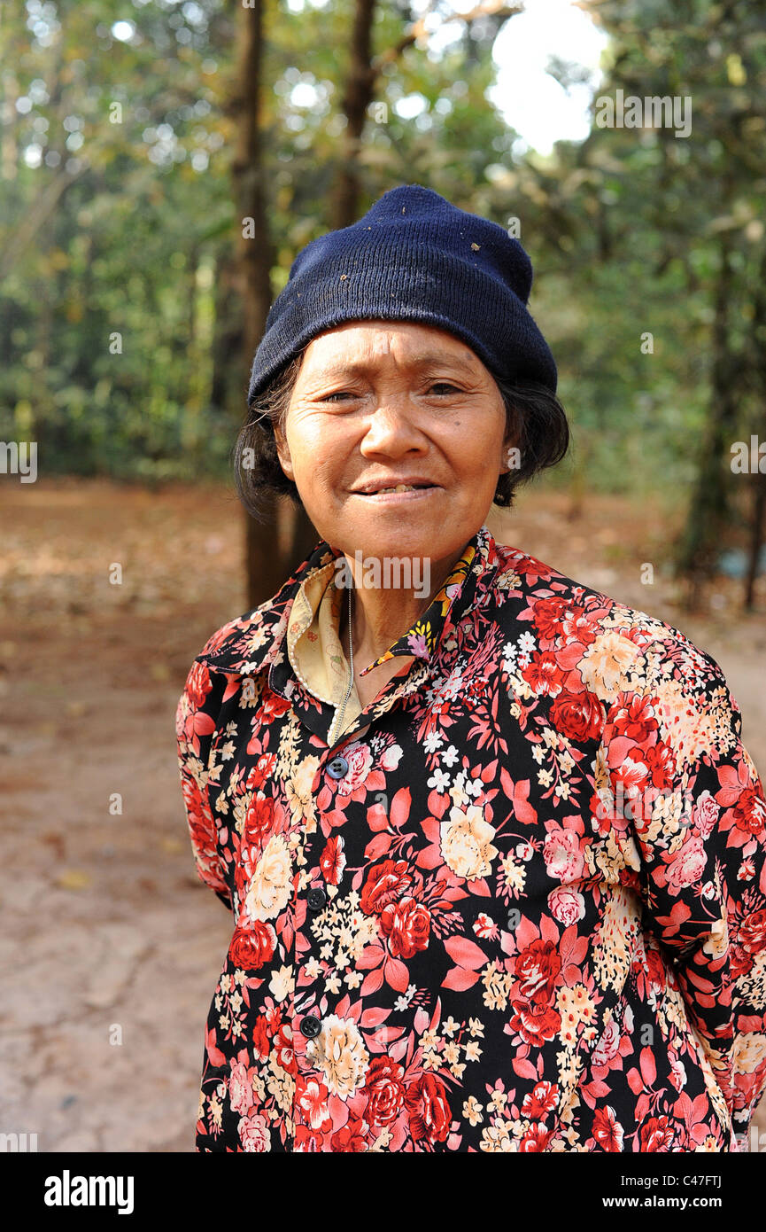 Bunong cambodia hi-res stock photography and images - Alamy