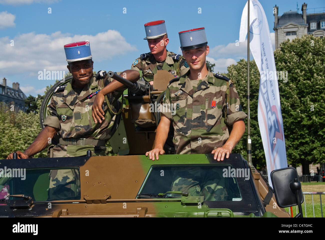Bastille day parade tanks hi-res stock photography and images - Alamy