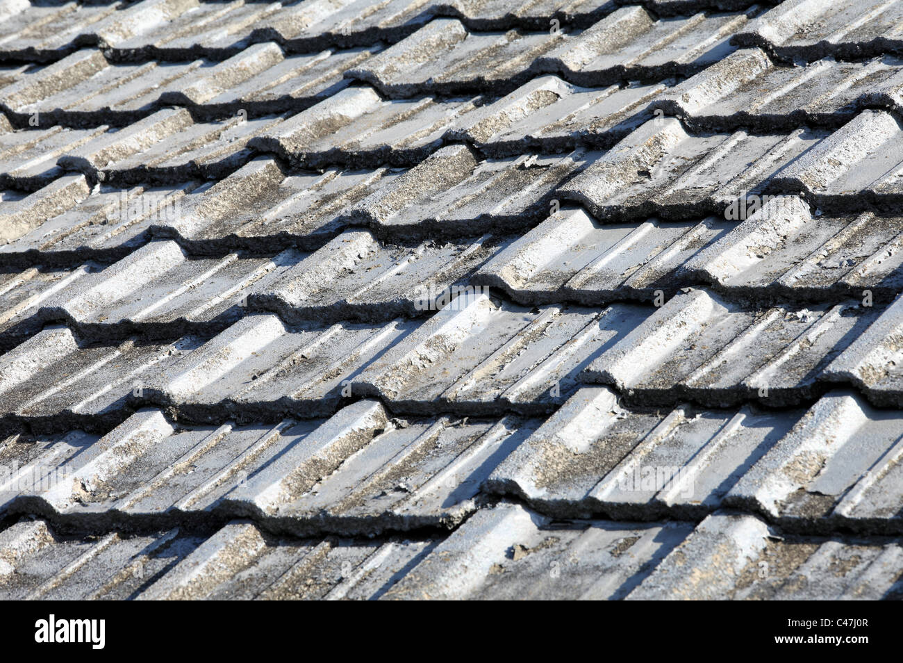 Texture of old tiled roof Stock Photo - Alamy
