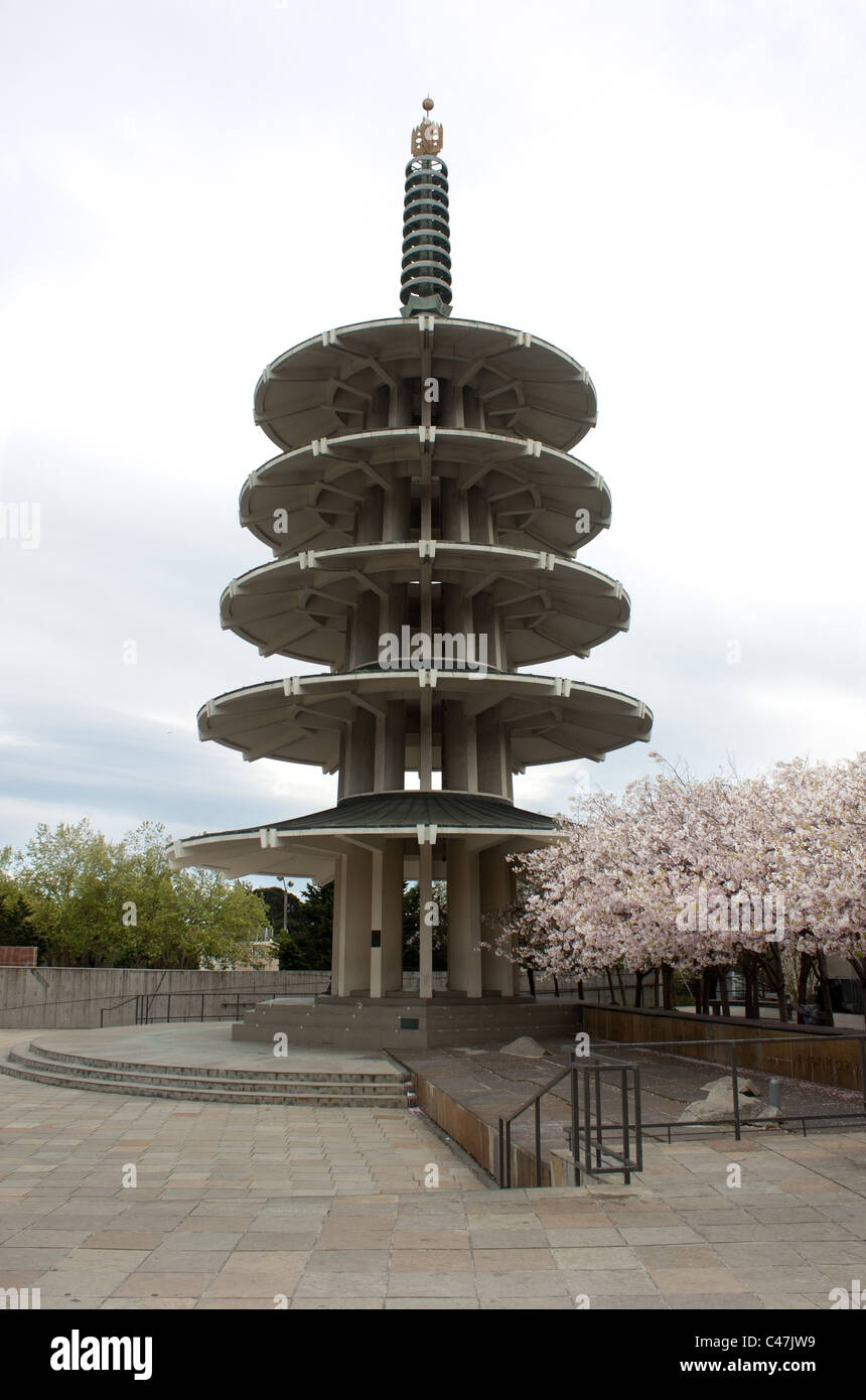 Japan center san francisco hi-res stock photography and images - Alamy