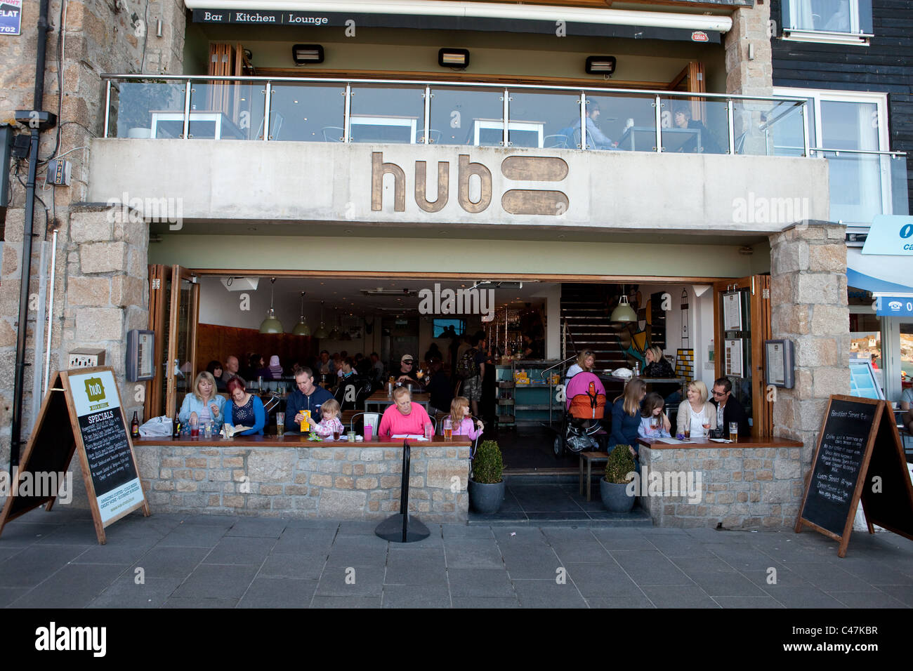Open cafe bar on sea front hi-res stock photography and images - Alamy