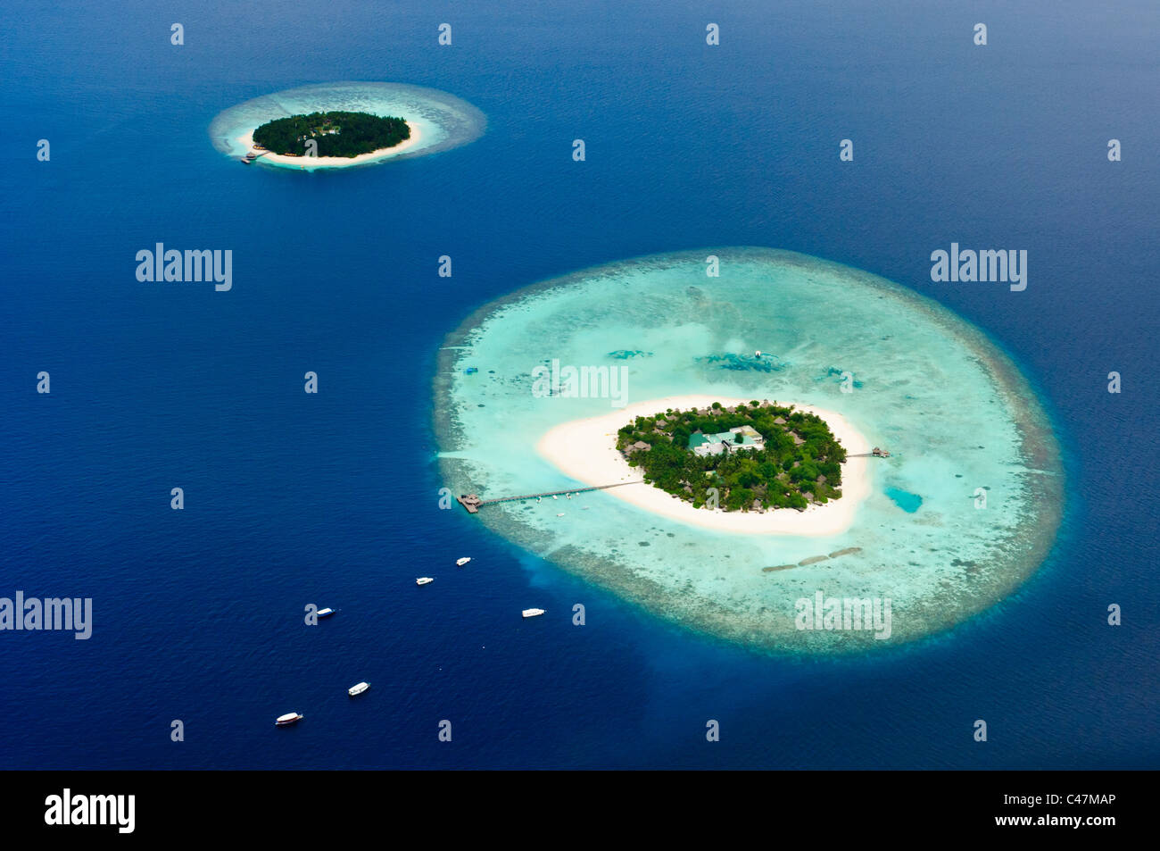 Aerial island sea hi-res stock photography and images - Alamy