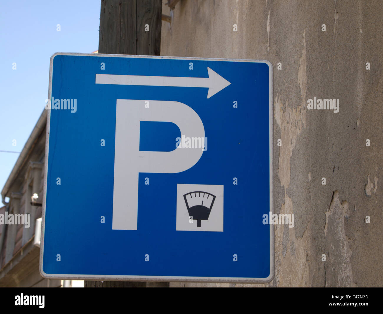 Parking sign with clock sign Stock Photo - Alamy
