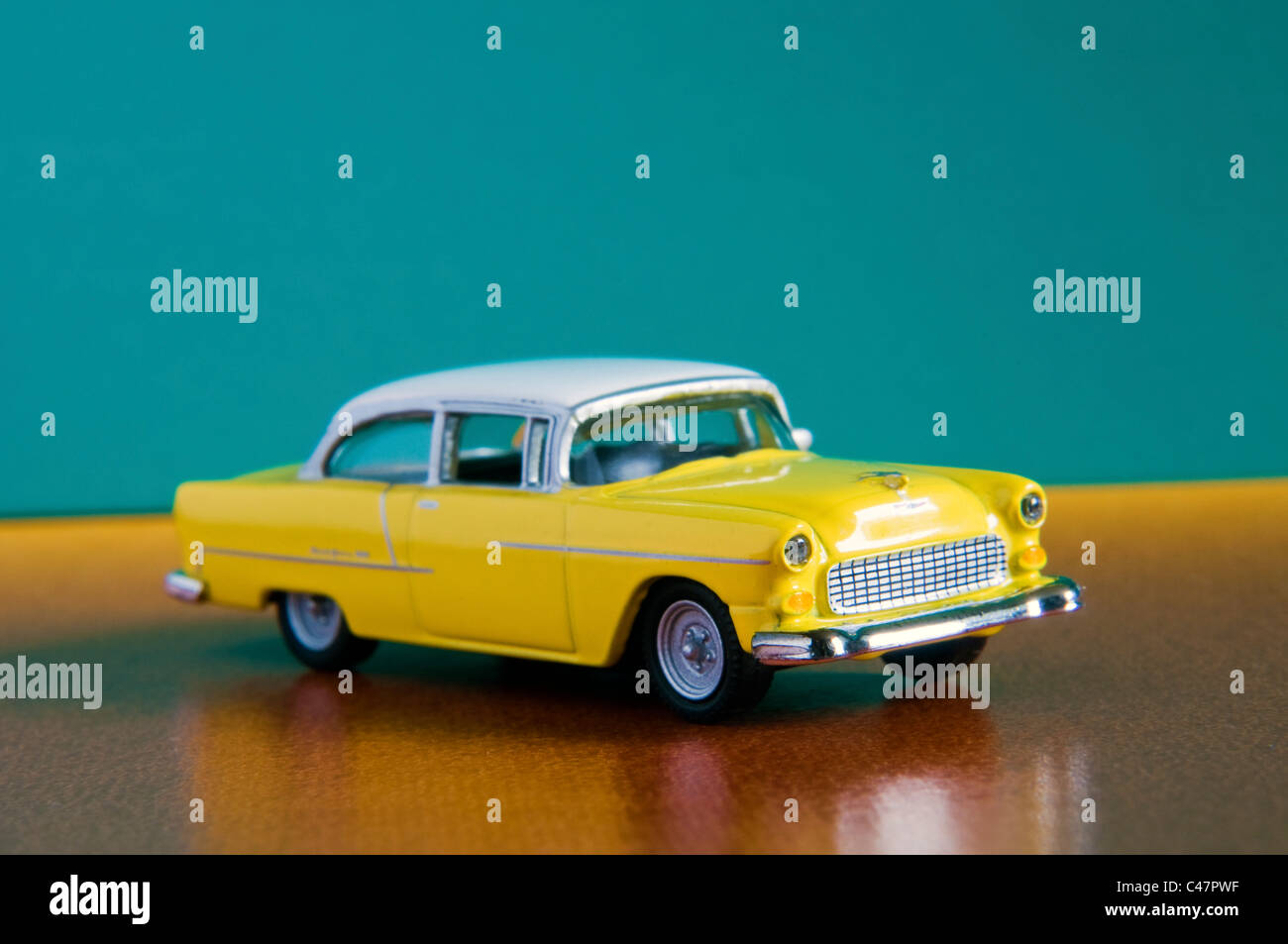 Small toy cars hi-res stock photography and images - Alamy