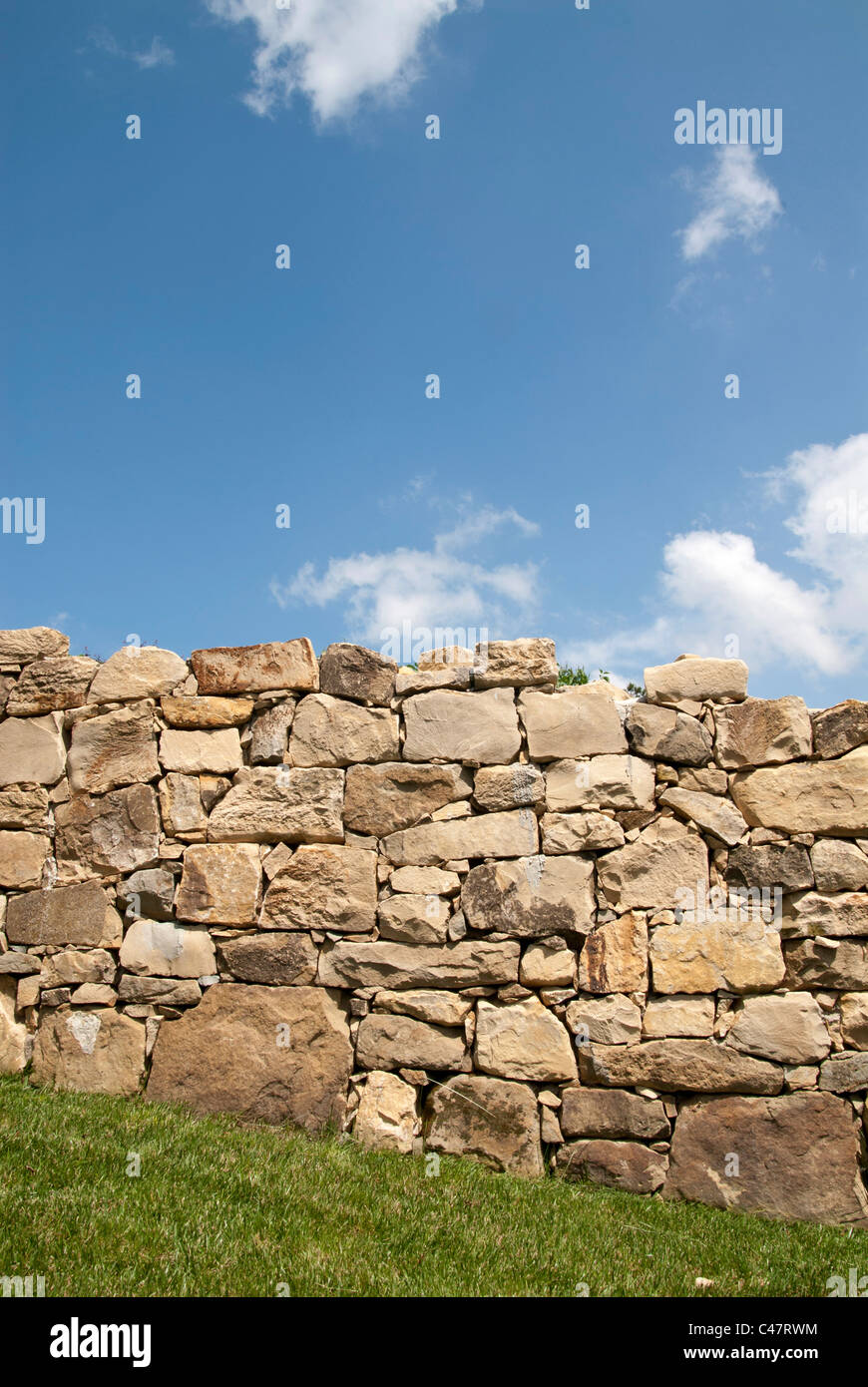 Traditional concrete fence hi-res stock photography and images - Alamy