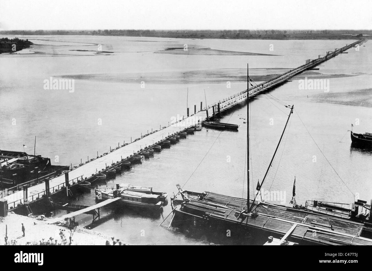 Pontoon bridge crossing Black and White Stock Photos & Images - Alamy