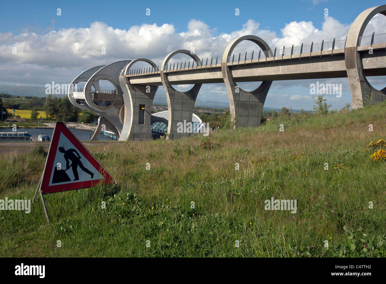 Scotland canal engineering bridge hi-res stock photography and images ...