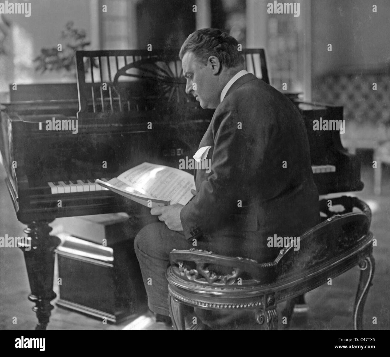 Alfred piccaver hi-res stock photography and images - Alamy