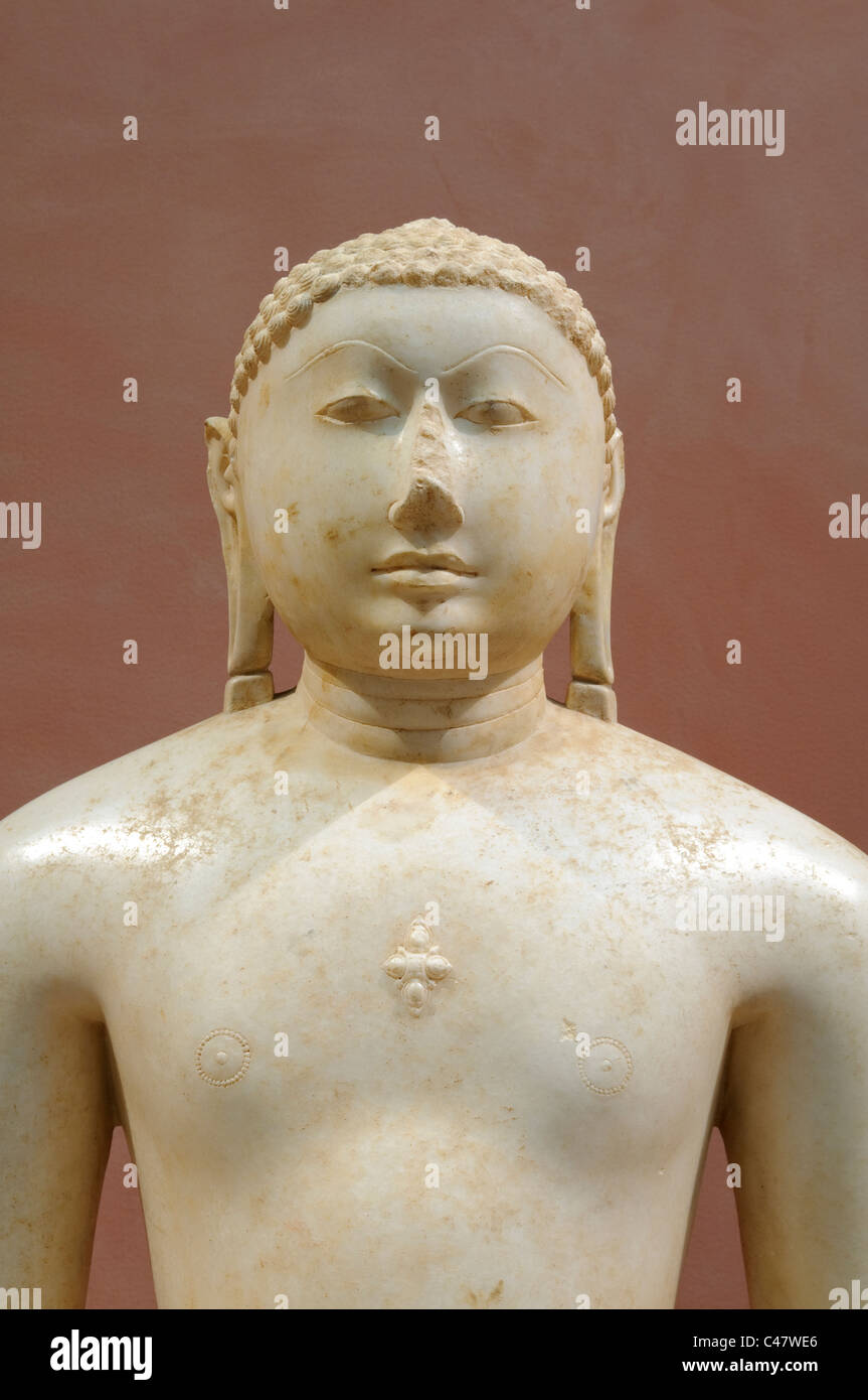 Jain tirthankara statuette High Resolution Stock Photography and Images ...