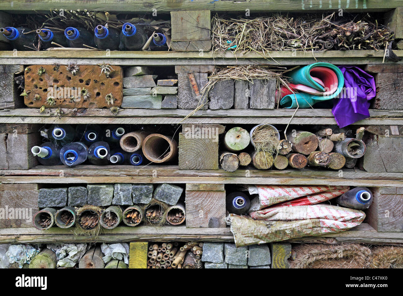 Back yard mess hi-res stock photography and images - Alamy