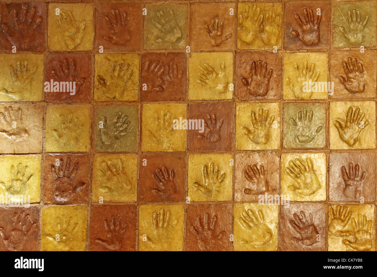 Hand art project hi-res stock photography and images - Alamy