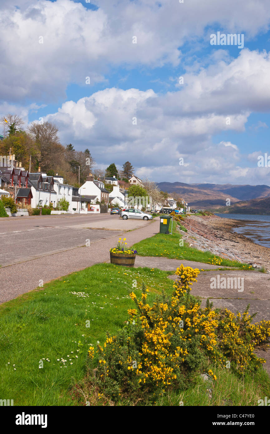 Lochcarron village hi-res stock photography and images - Alamy