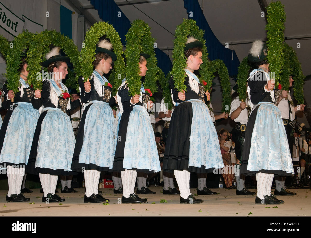 Bayerische Tracht High Resolution Stock Photography and Images - Alamy