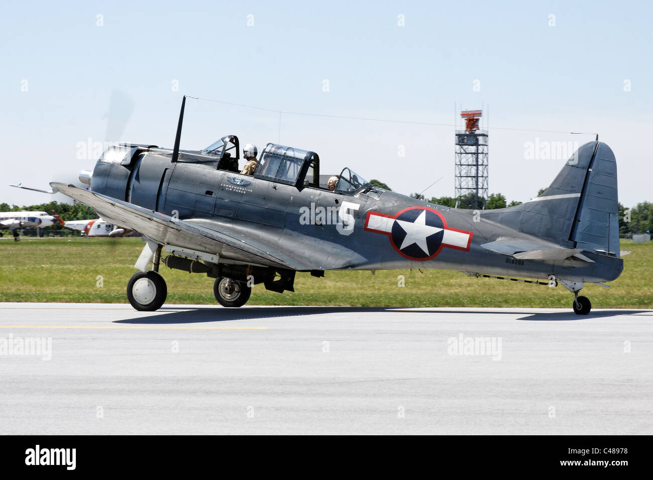Douglas sbd dauntless hi-res stock photography and images - Alamy