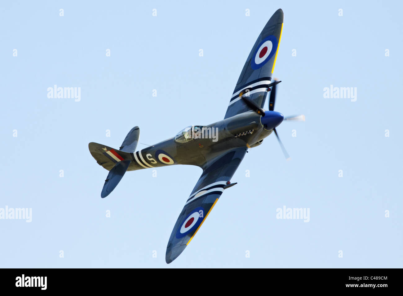 Supermarine spitfire xviii mid atlantic hi-res stock photography and ...