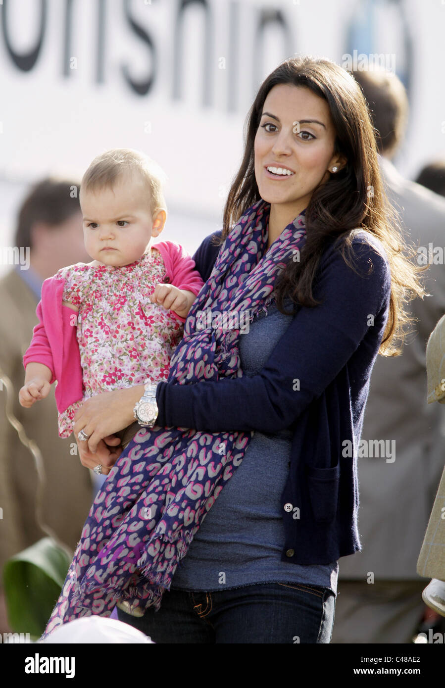 DIANE DONALD DAUGHTER ELLIE LUKE DONALD'S WIFE LUKE DONALD'S WIFE ...