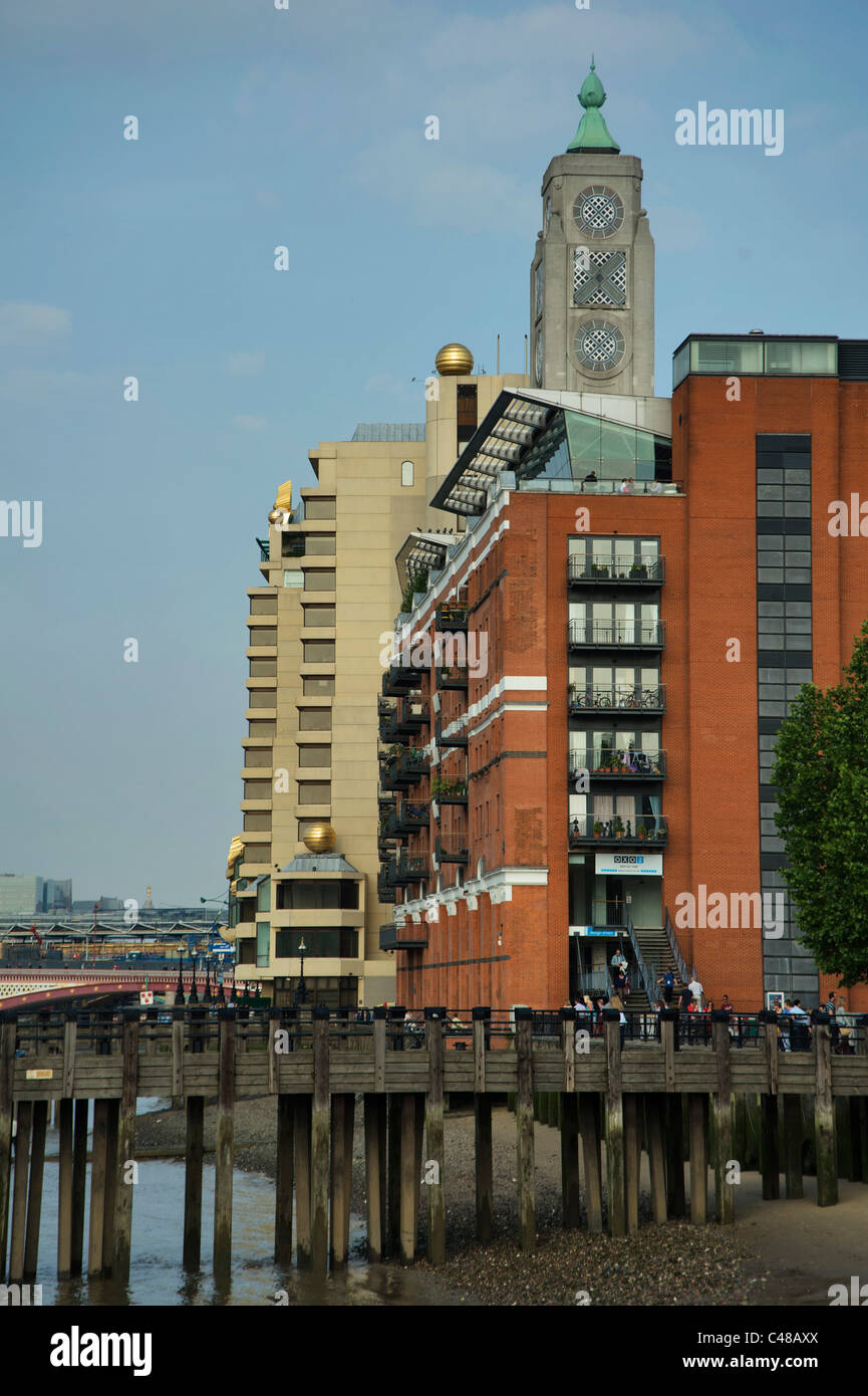 Bankside London, pier with OXO tower in background Stock Photo - Alamy
