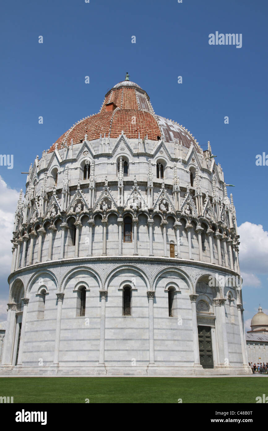 Unstable building hi-res stock photography and images - Alamy