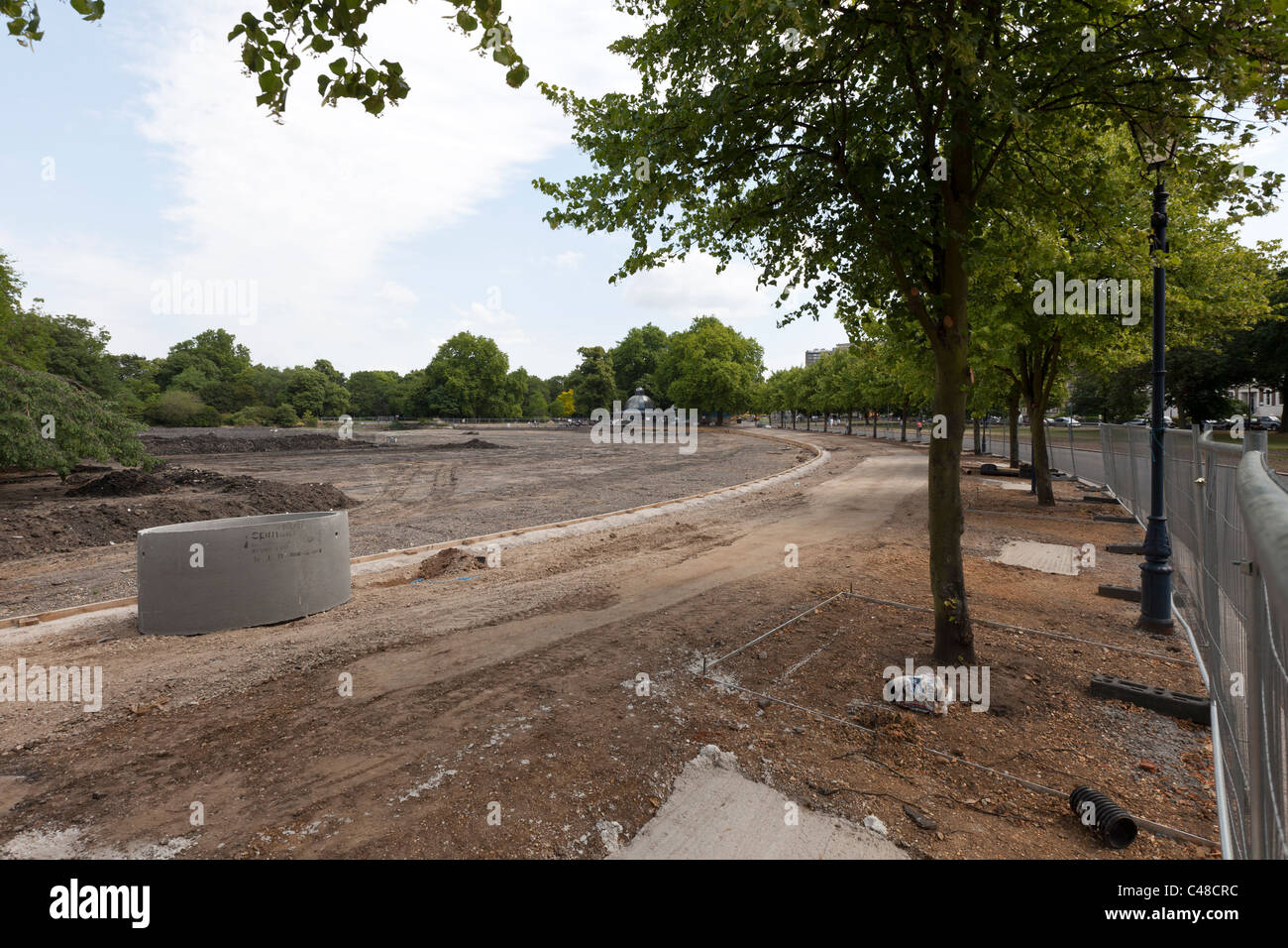 Victoria park tower hamlets east hi-res stock photography and images ...