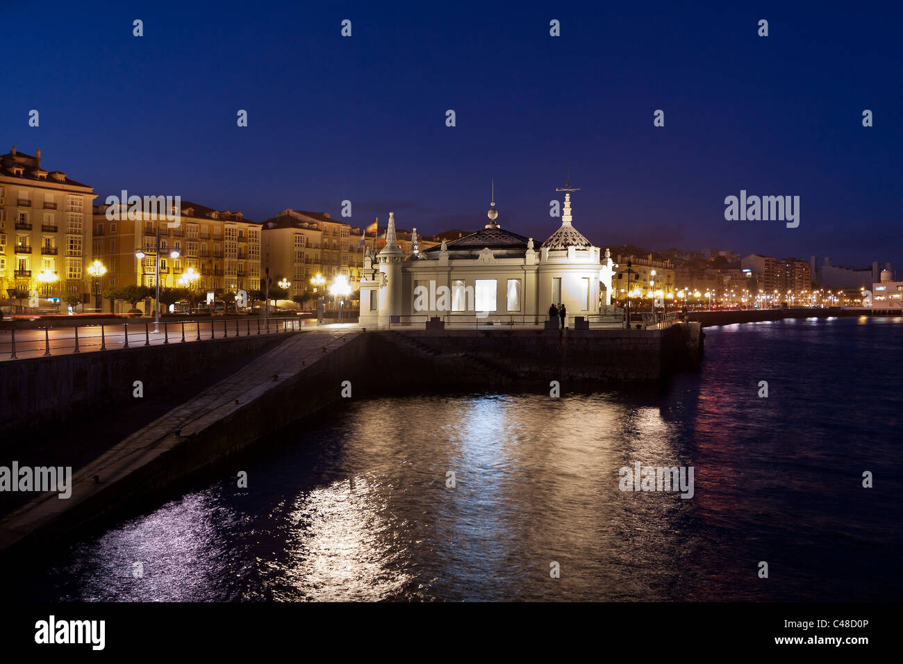 Santander waterfront by night. Cantabria, Spain Stock Photo - Alamy