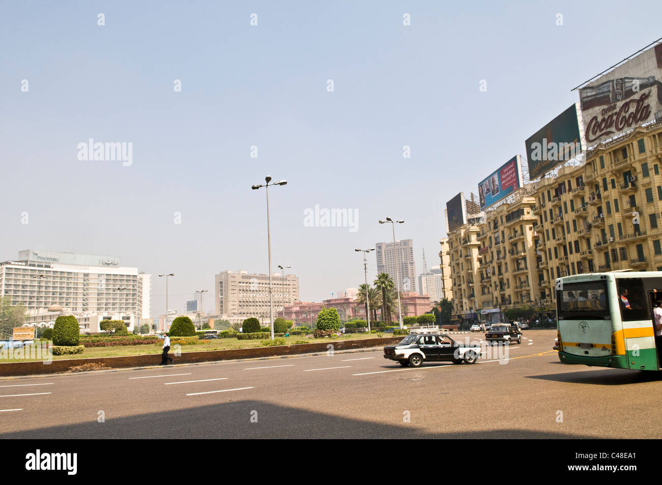 Central cairo egypt midan tahrir hi-res stock photography and images ...