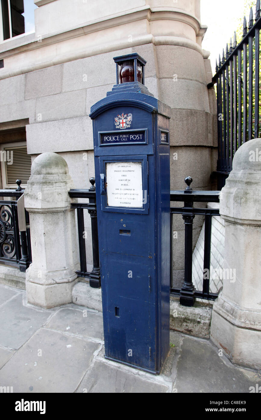 Blue Police Box In London High Resolution Stock Photography and Images ...
