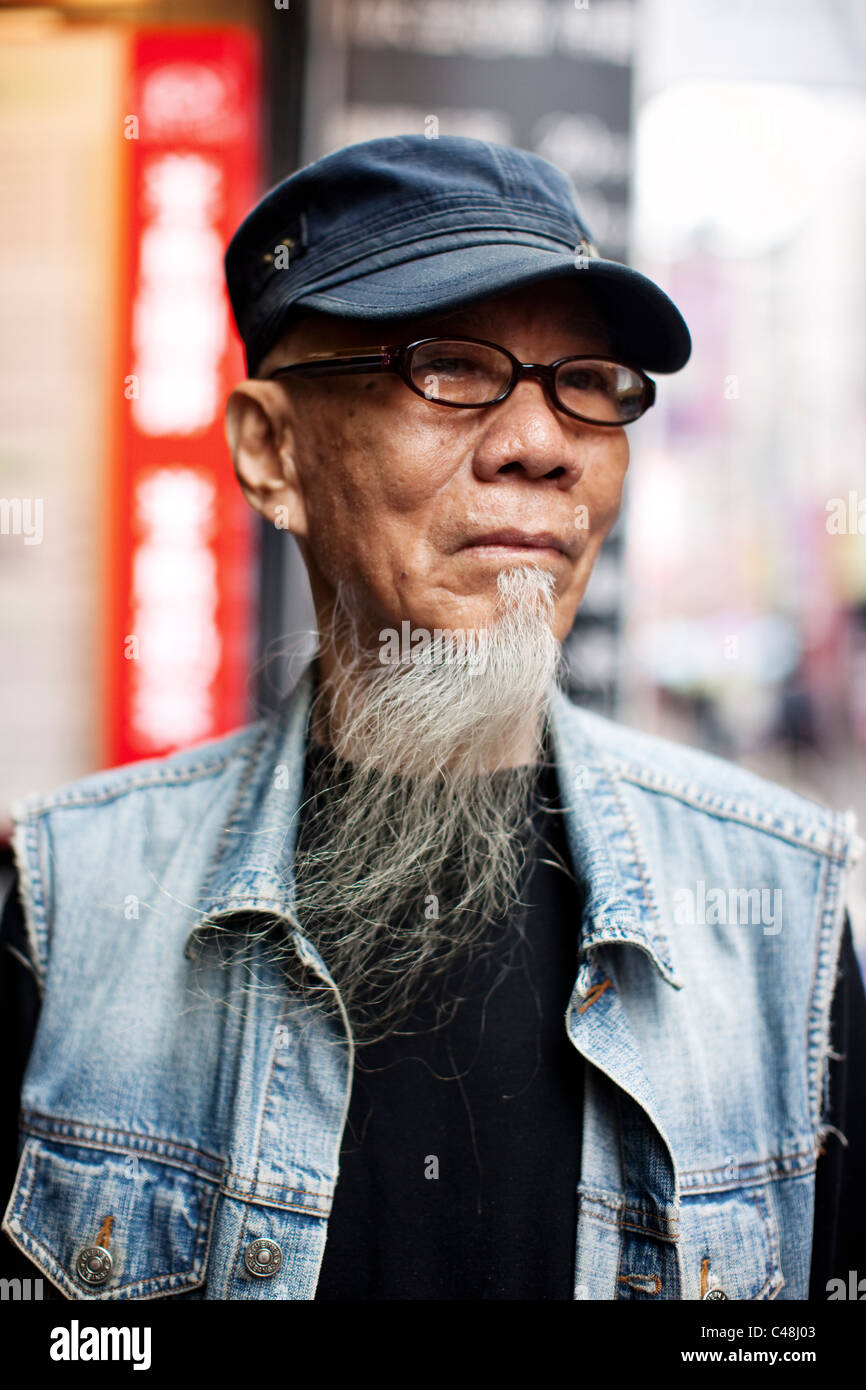 Taiwanese man hi-res stock photography and images - Alamy