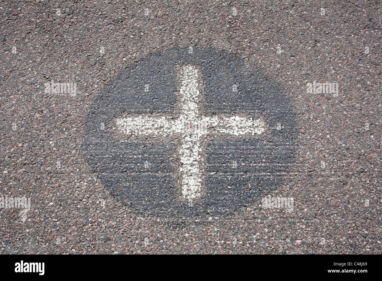 Plus sign hi-res stock photography and images - Alamy