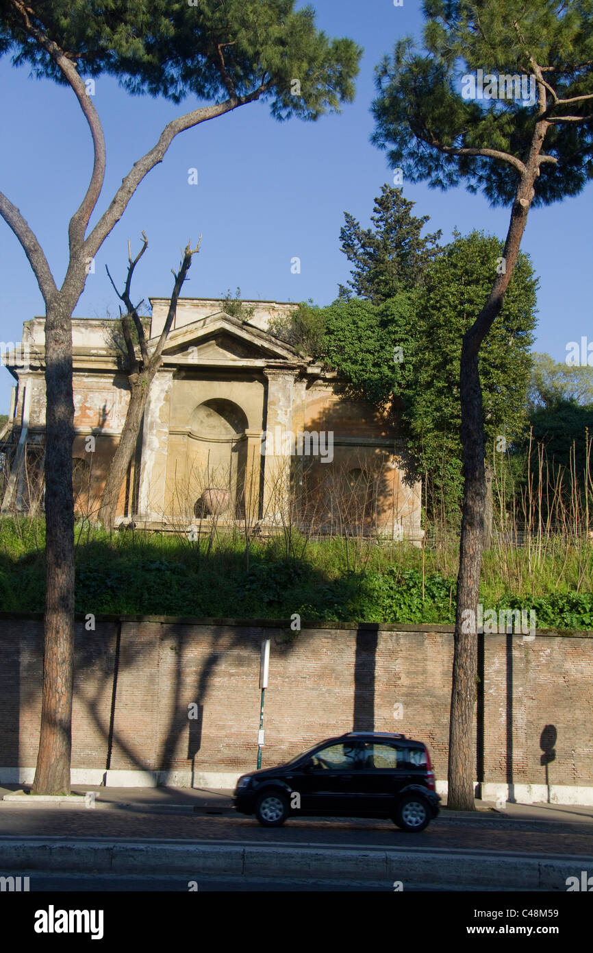 Italian Boulevard High Resolution Stock Photography and Images - Alamy