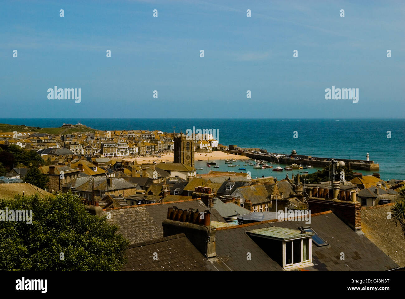 Streets st ives cornwall hi-res stock photography and images - Alamy