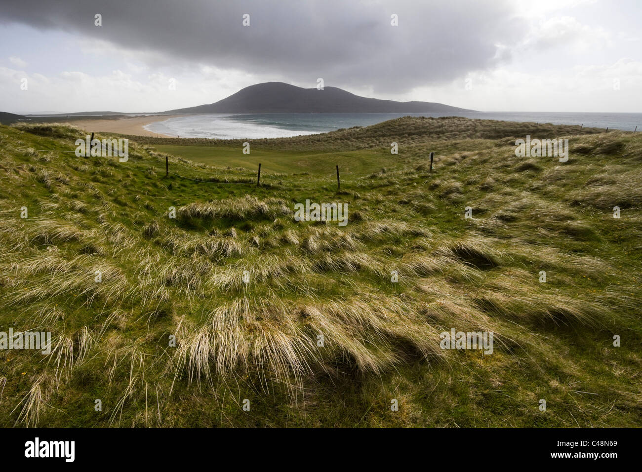 Isle of harris golf course at scarista beach, isle of harris, outer ...