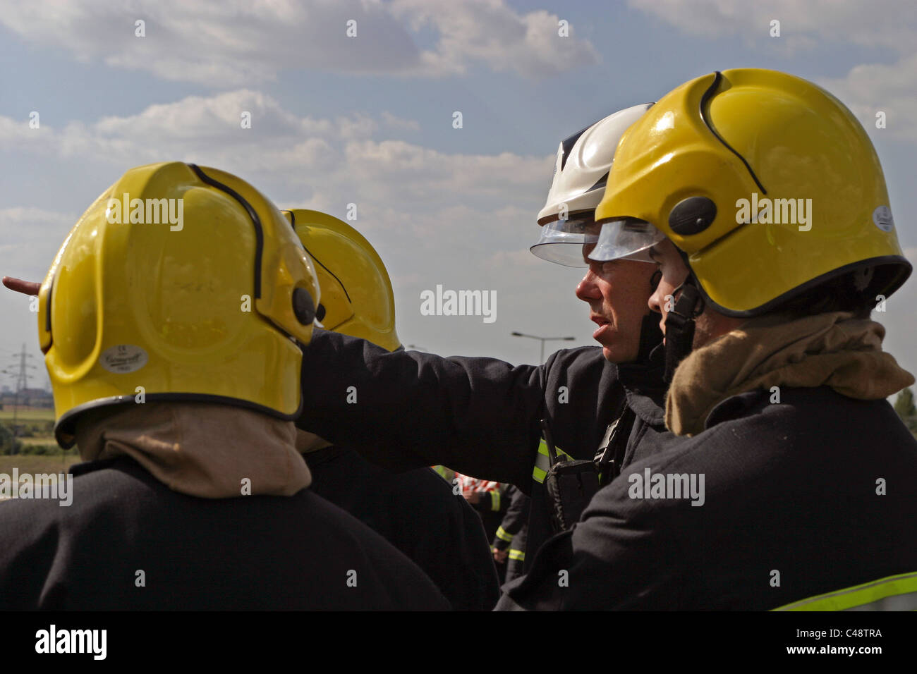 Kent fire rescue appliance firefighting hi-res stock photography and ...