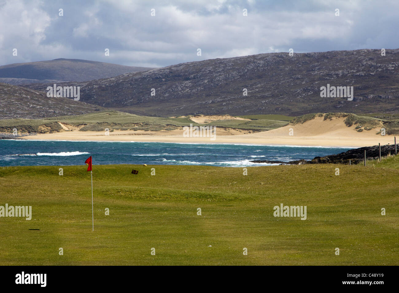 Isle of harris golf course at scarista beach, isle of harris, outer ...