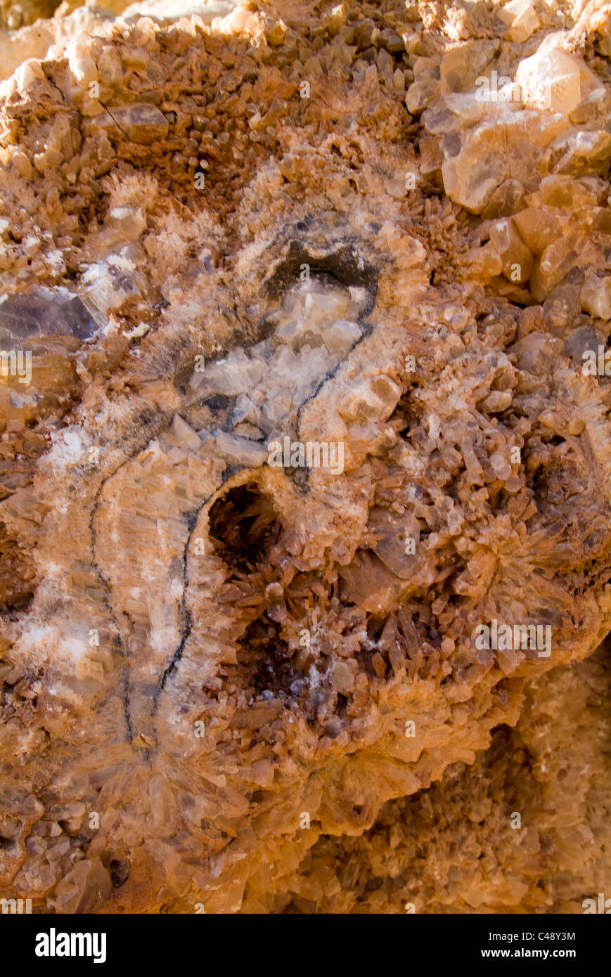Photograph of the Quartz and Silicon crystals in the rocks of the ...