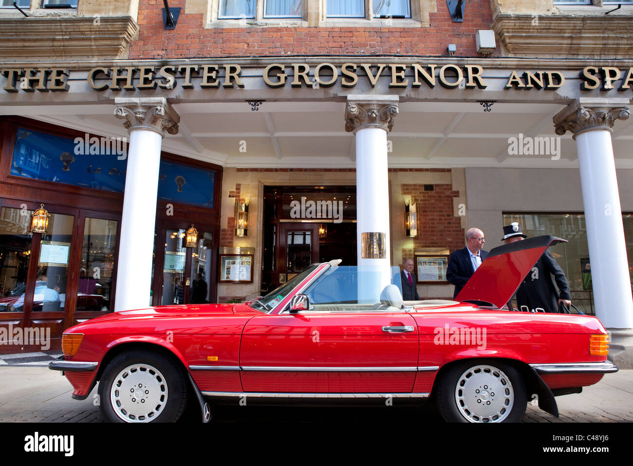 The Chester Grosvenor and Spa Hotel in Chester, England Stock Photo - Alamy
