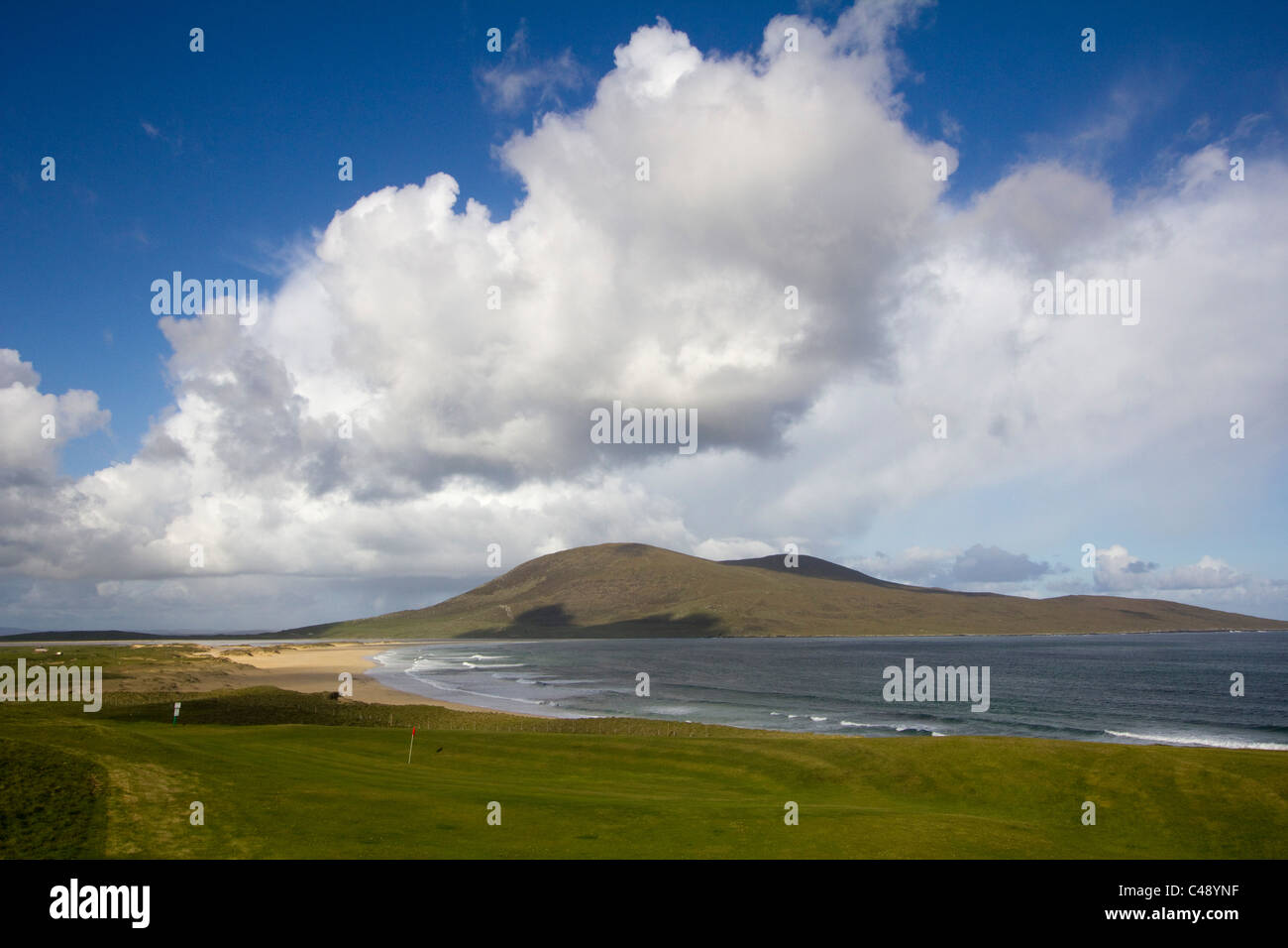 Isle of harris golf course at scarista beach, isle of harris, outer ...