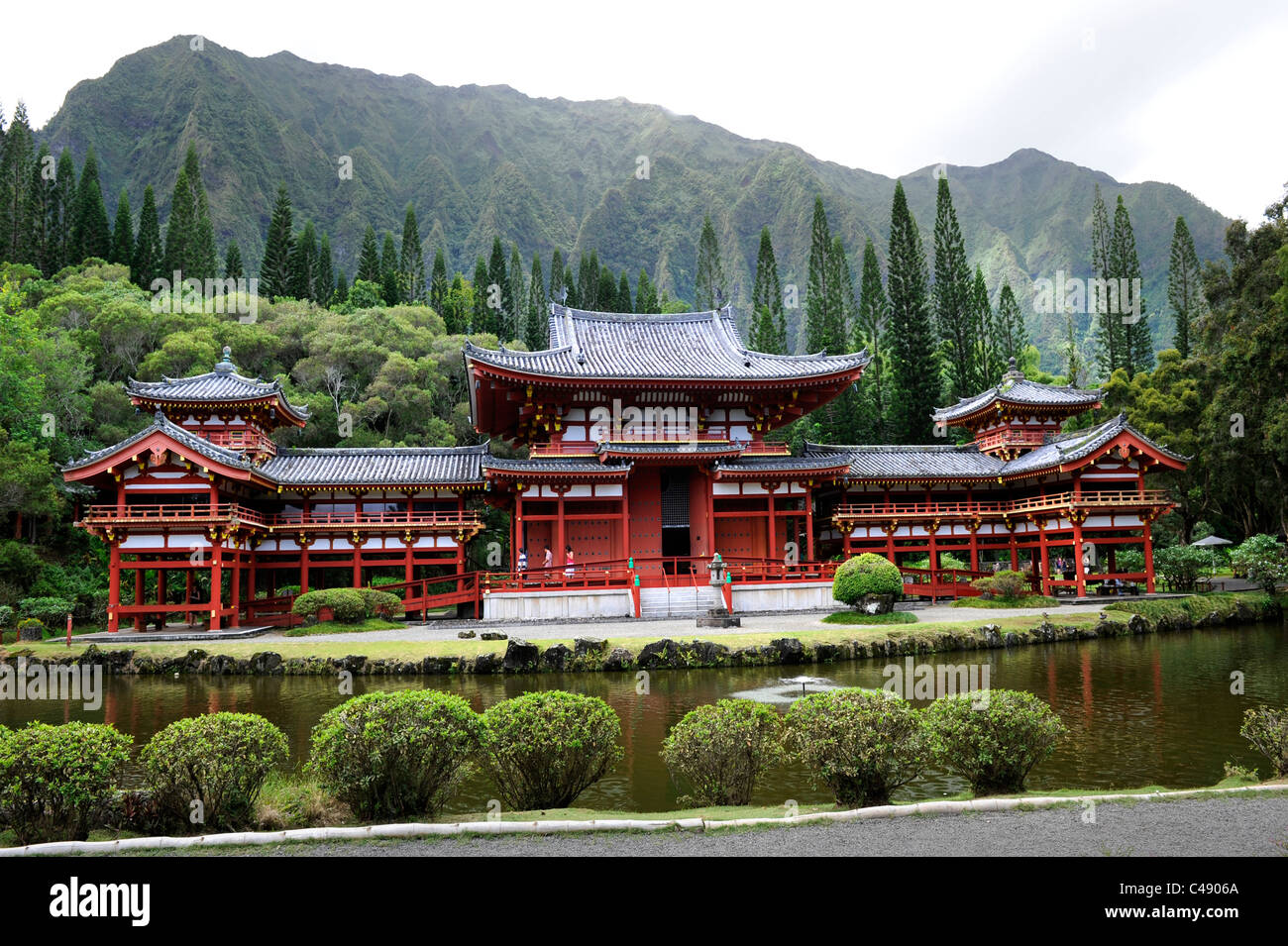 Byodo In Temple Honolulu Hawaii Oahu Pacific Ocean Stock Photo - Alamy