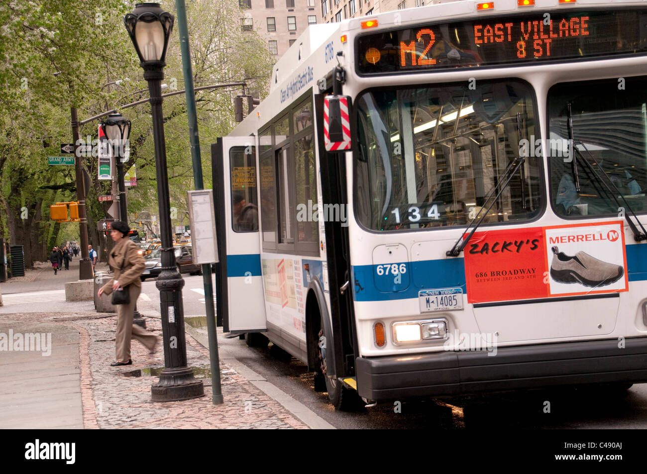 M2 MTA Public Bus, 5th Avenue, New York City, 2011 Stock Photo - Alamy