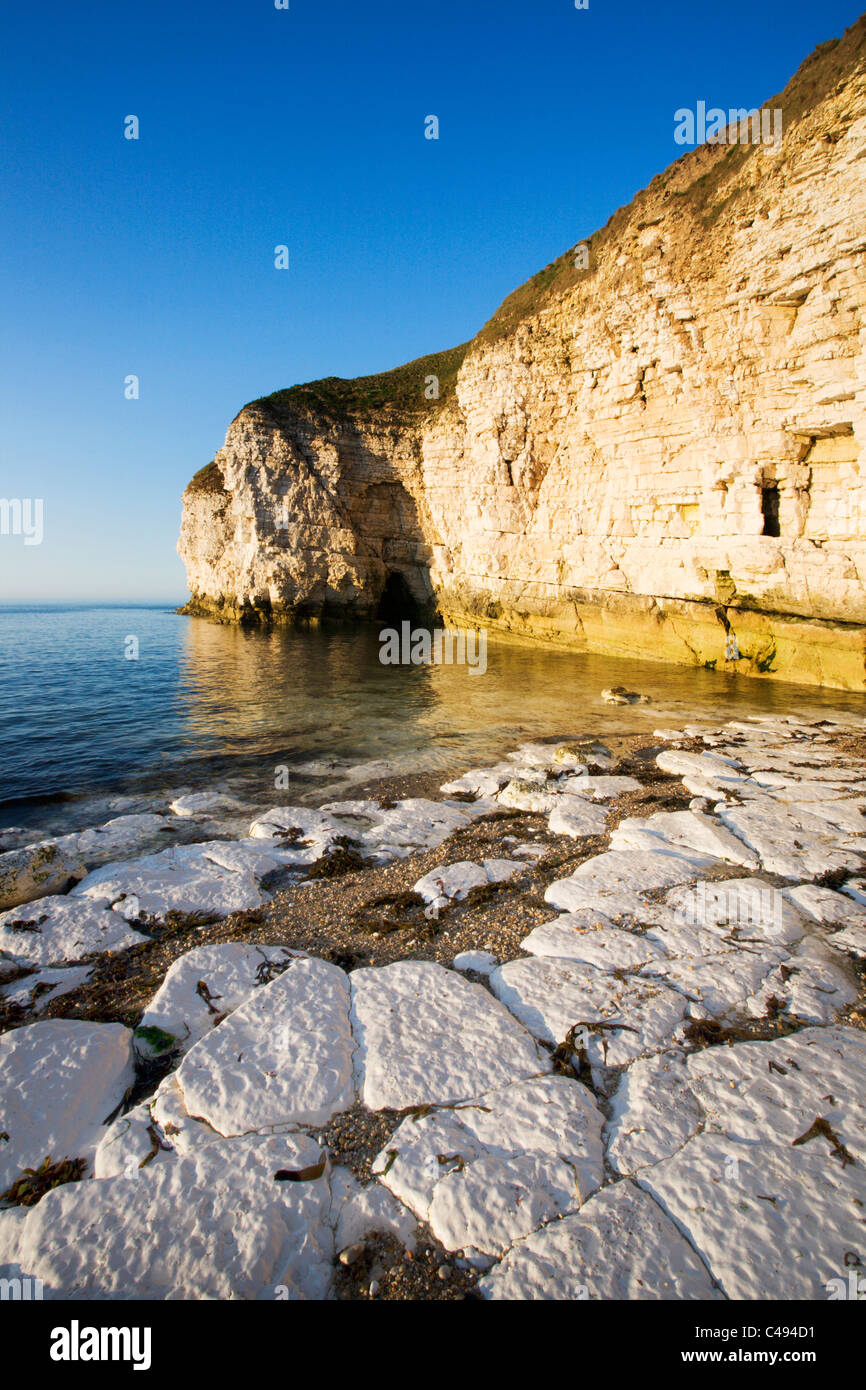 Flamborough head cave hi-res stock photography and images - Alamy