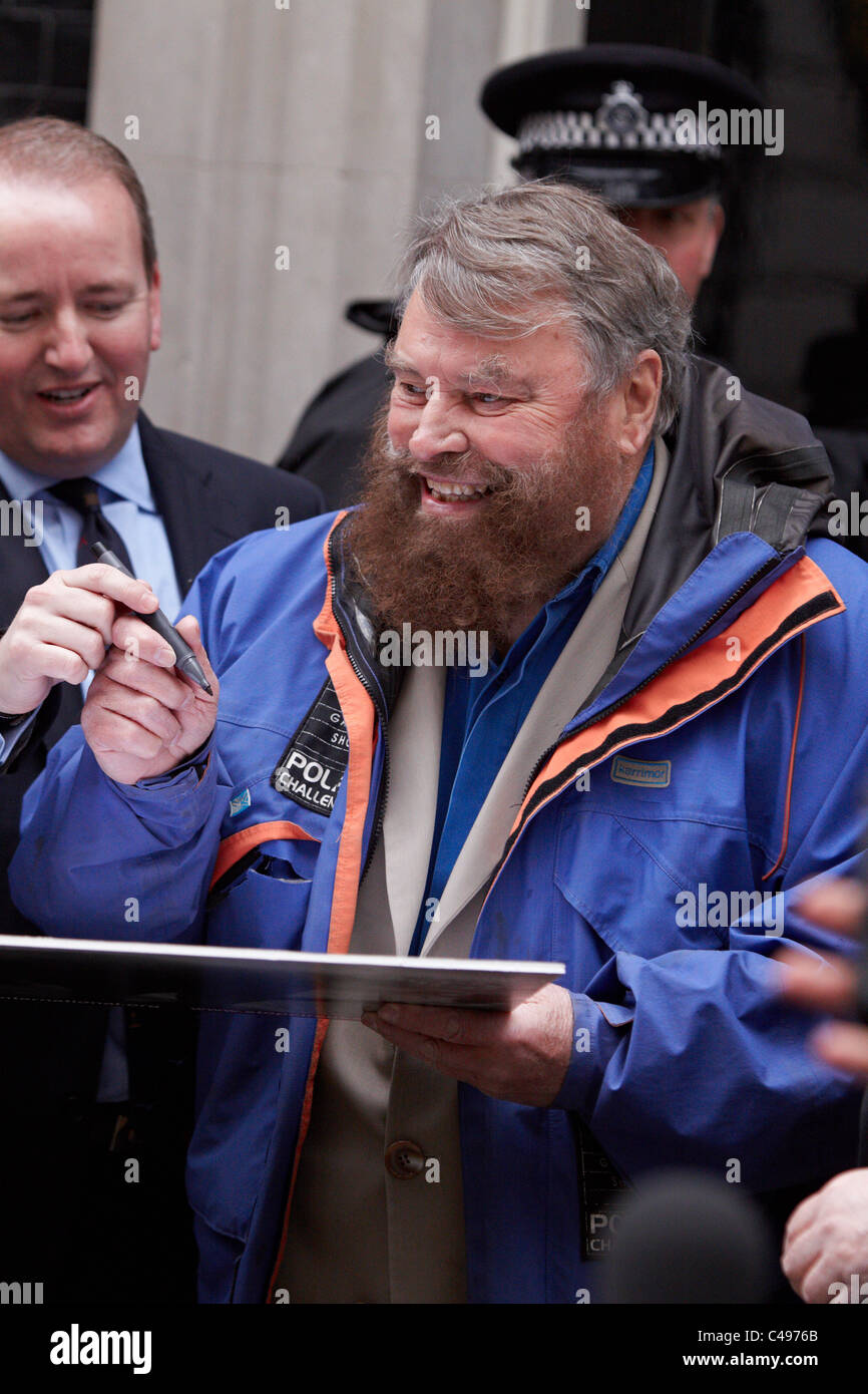 Brian Blessed Laughing