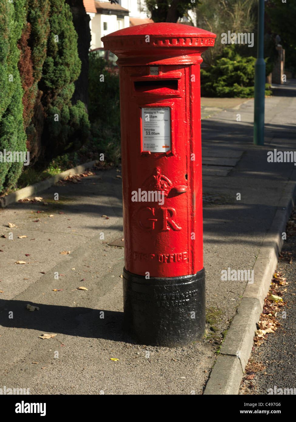 George v post box hi-res stock photography and images - Alamy