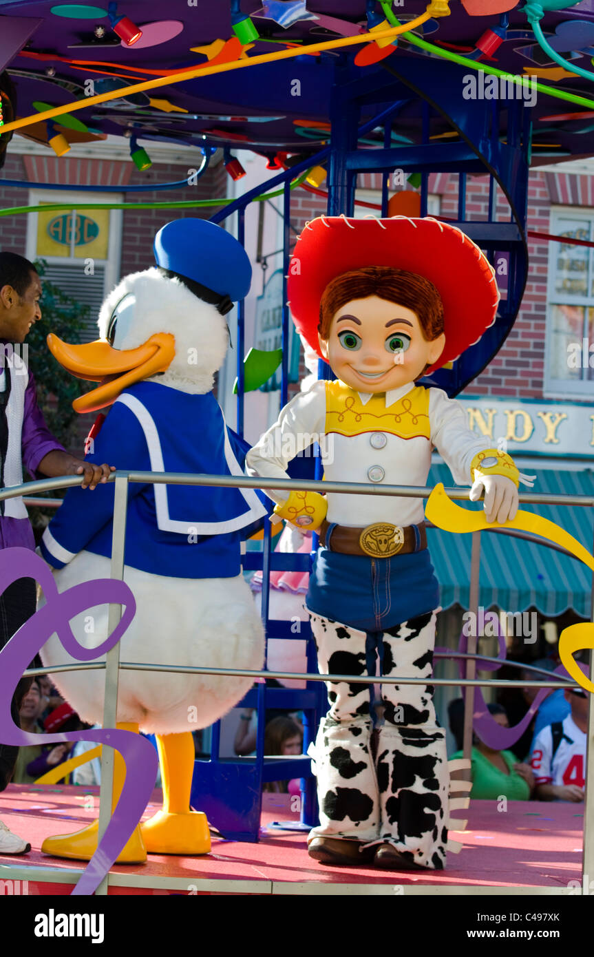 Donald Duck and Daisy Character at Disneyland Stock Photo - Alamy