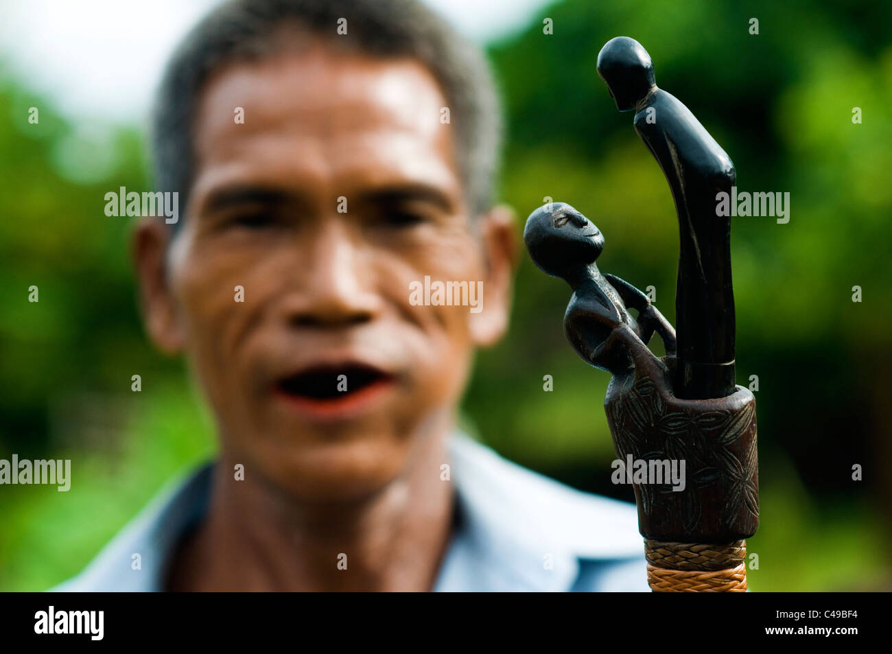 Man selling art hi-res stock photography and images - Alamy