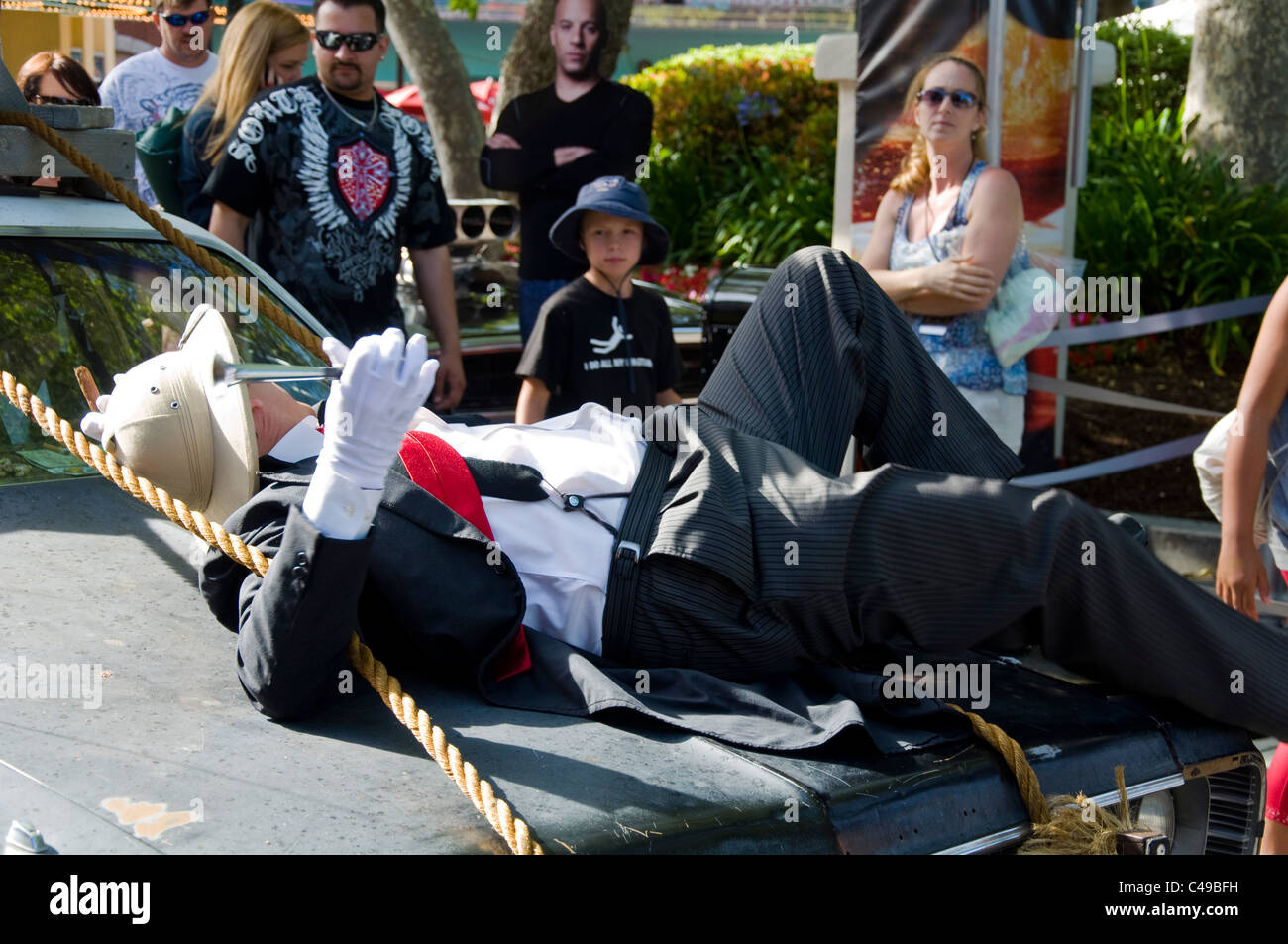 Universal studios actor show Stock Photo - Alamy