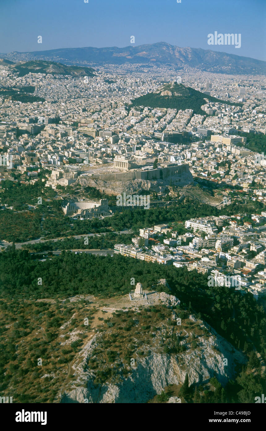 Aerial photograph of the Acropolis in the modern Greek city of Athens ...